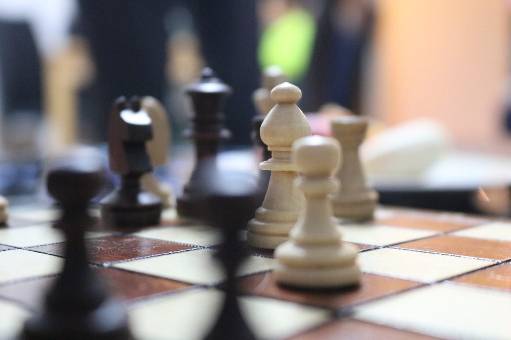 4 Luxurious Zelda Chess Sets - Alberto Chueca - High Performance Chess ...