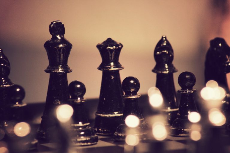 Master The Chess Queen Placement!